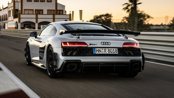Audi ends an era as the last Audi R8 rolls off the production line ...
