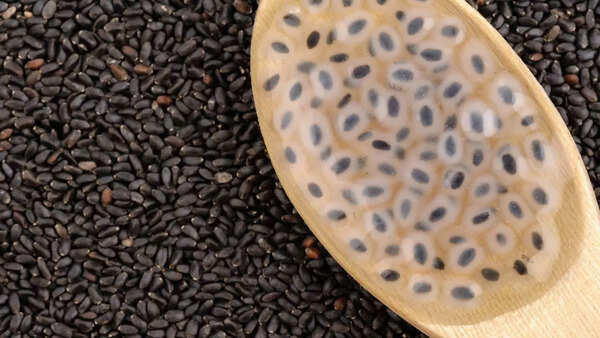 Sabja Seeds Cinnamon Water Benefits: 5 Benefits of adding sabja seeds ...