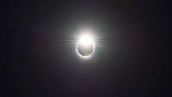 Explaining the 'Diamond Ring' effect of Total Solar Eclipses | - Times ...