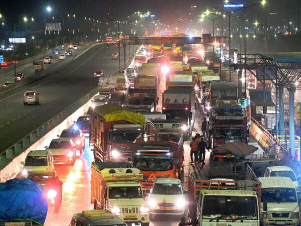 Delhi-Meerut Expressway News: India's widest expressway becomes a truck ...