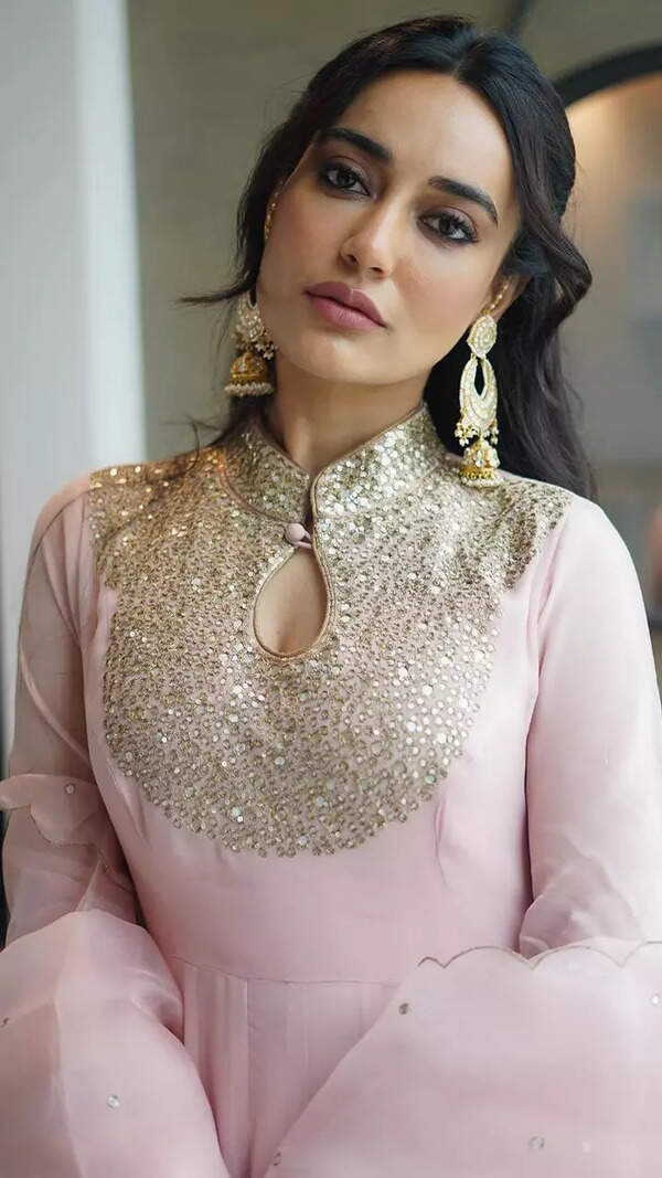 Jyoti Photos | Jyoti Images | Jyoti Pictures | Times of India Entertainment