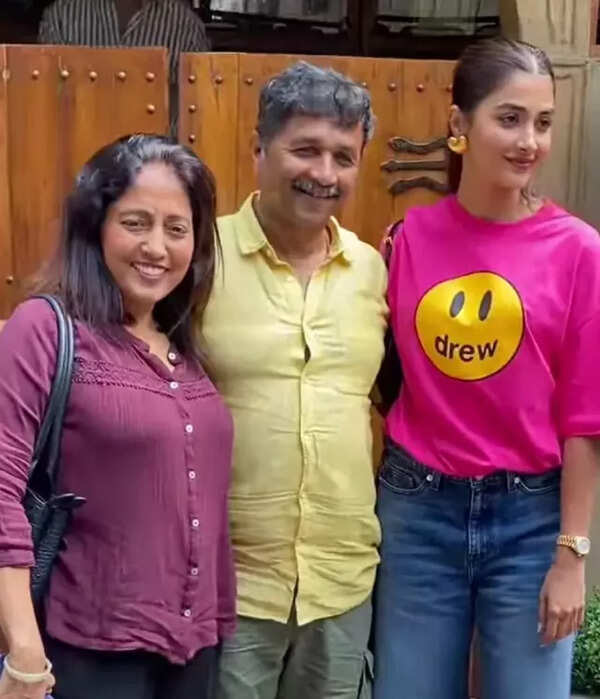 Did Pooja Hegde make her relationship with rumoured boyfriend Rohan ...