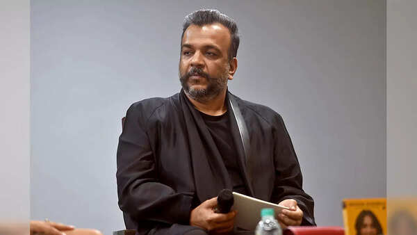 Masoom Minawala and designer Amit Aggarwal visit NIFT Delhi for a chat ...