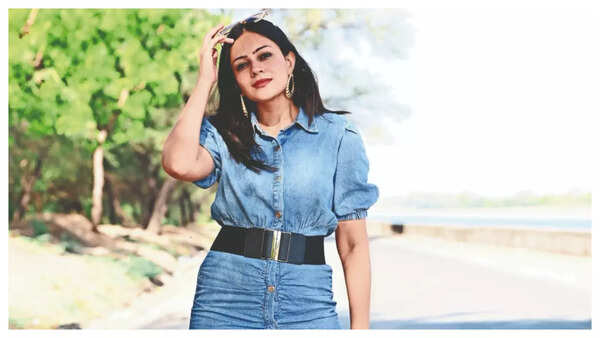 #DenimDay: Amdavadi divas pick their fave denim looks for summer ...