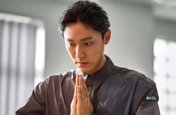 Exhuma Movie Review: This occult horror is a haunting journey through ...