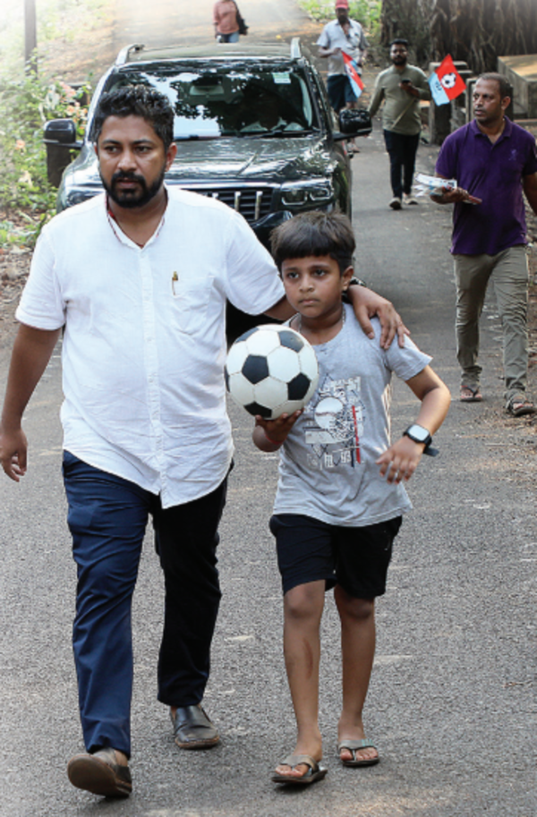 Manoj Parab marches door to door with one message: Let me be the voice ...