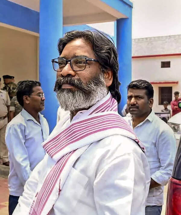 Hemant Soren out on bail, see his latest photos | Ranchi News - Times ...