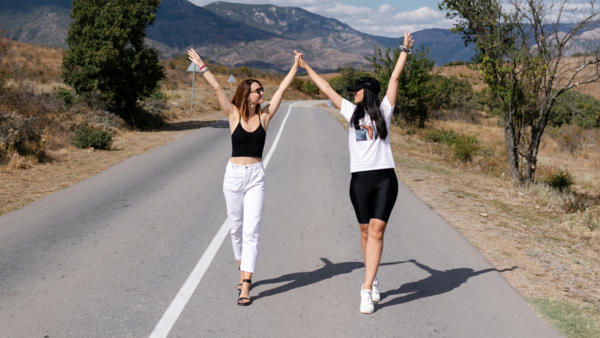 Arm Fat Loss Exercise: While walking do these 3 exercises to lose arm ...