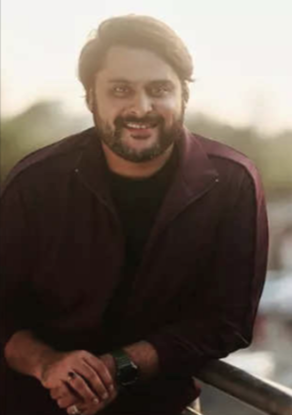 Gharat Ganpati Movie Review: A layered story of family and relationships