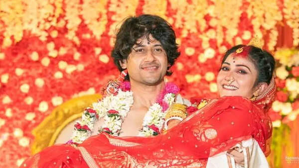 ‘Forever starts now’: Kaushambi Chakraborty weds Adrit Roy; posts their ...