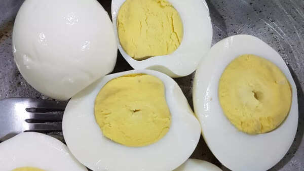 Egg white versus egg yolk: Which one is healthier - Times of India