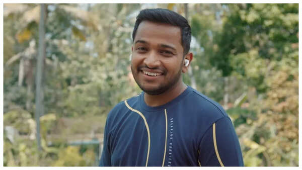 Amrita Rao's 'Jal Lijiye' memes go viral, actress joins bandwagon with ...