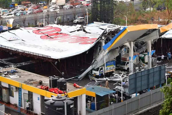 Ghatkopar tragedy: How 120 feet hoarding turned nightmare for Mumbaikars | Mumbai News - Times ...