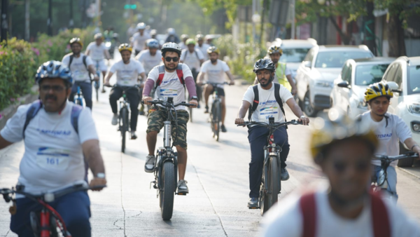 Punekars participate in city's first E-cyclothon | Pune News - Times of ...