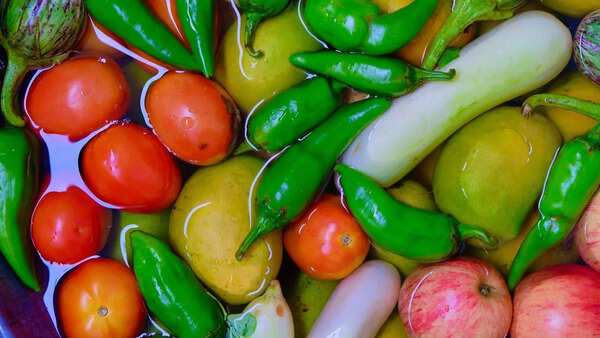 Pesticide Food Removal Practice: Study shows soaking fruits and veggies ...