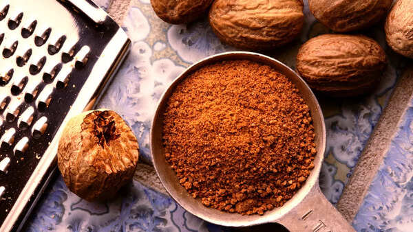 Daily Nutmeg Benefits: Why women must have a pinch of nutmeg daily ...