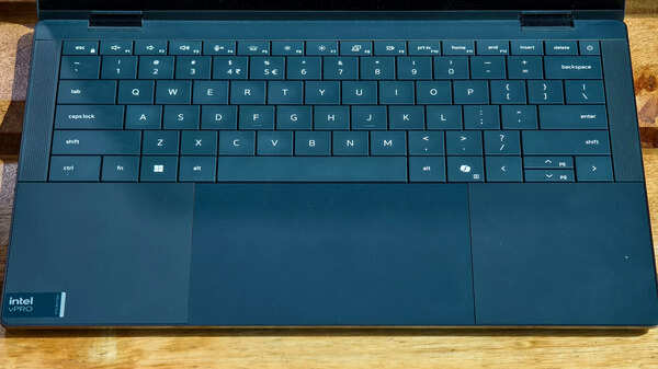 Dell Latitude 9450 2-in-1 review: A business laptop that means business ...