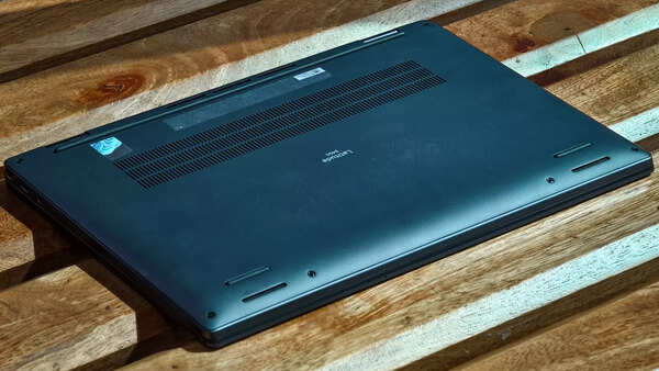 Dell Latitude 9450 2-in-1 review: A business laptop that means business ...