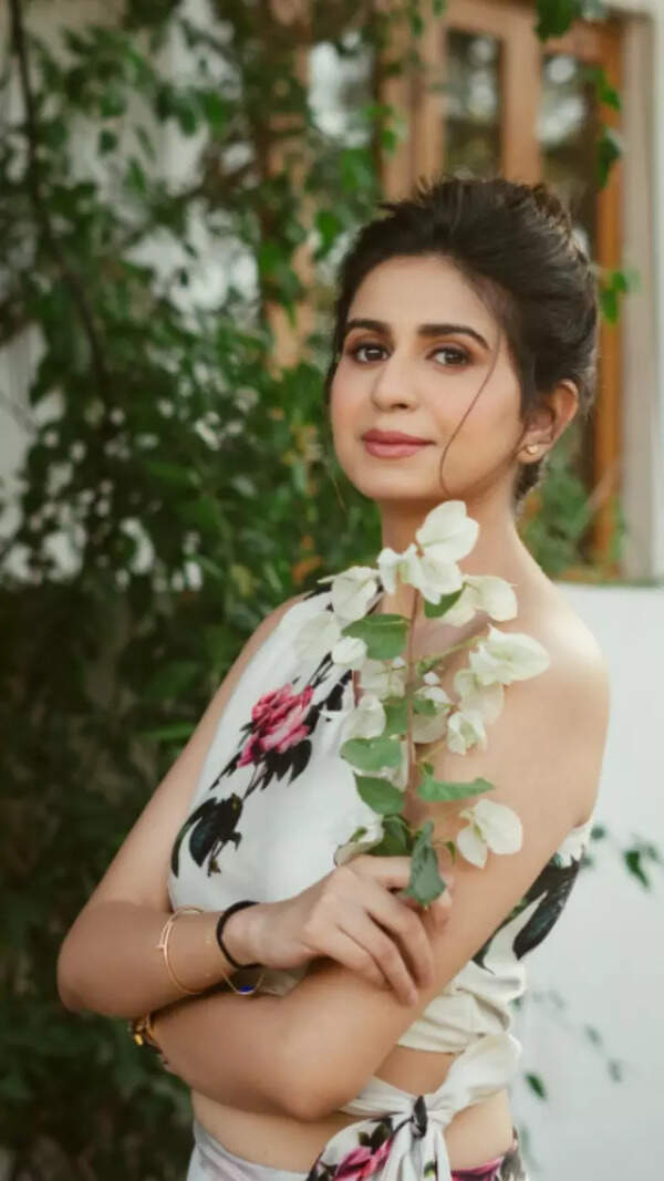 Facials according to your skin type - Times of India