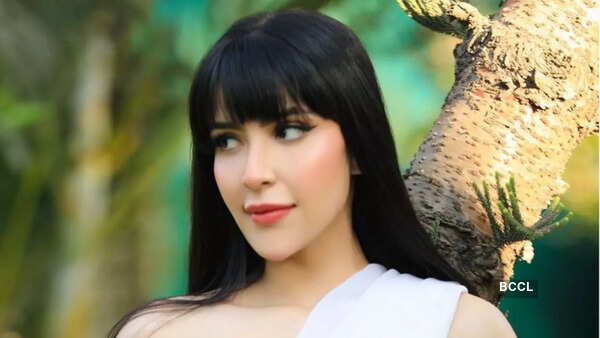 Vicky Photos | Vicky Images | Vicky Pictures | Times of India Entertainment