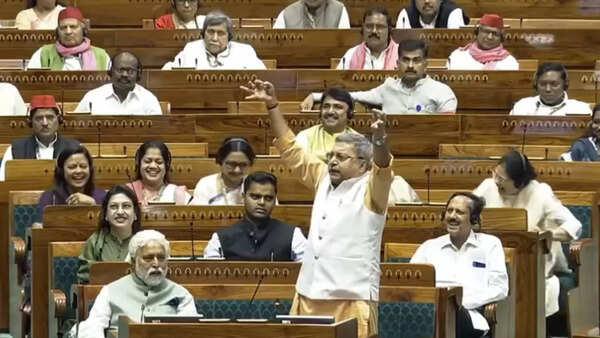 'Itne h****i kam the': TMC MP Mahua Moitra allegedly uses unparliamentary language in Lok Sabha ...