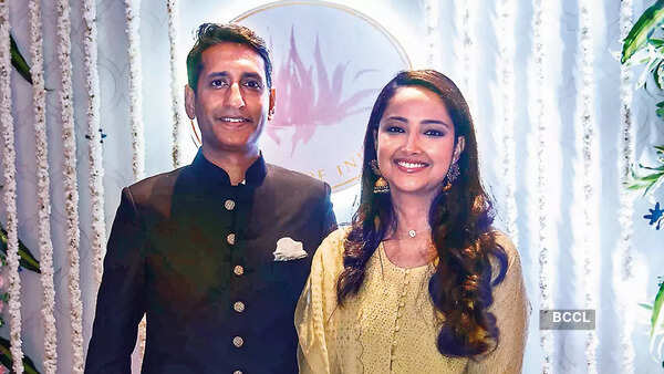 A sufiyaana shaam for Shashi Tharoor | Events Movie News - Times of India