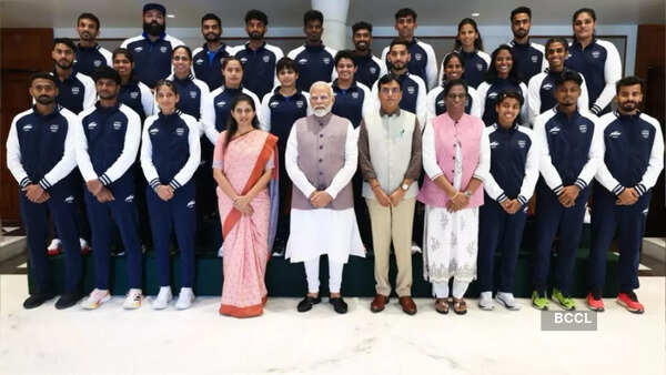 PM Modi meets athletes ahead of their departure for Paris Olympic - The ...