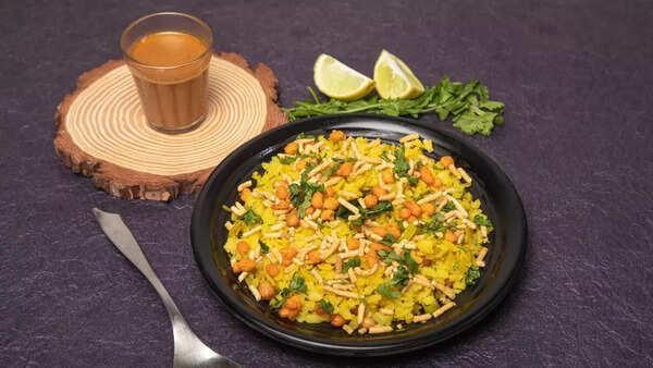 Poha vs Upma Benefits: Which is healthier? | - Times of India