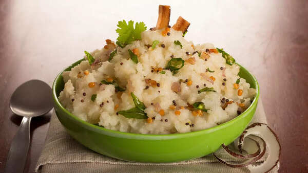 Poha vs Upma Benefits: Which is healthier? | - Times of India