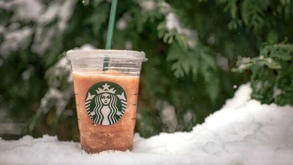 Starbucks Logo History: The Fascinating History of Starbucks' Siren ...