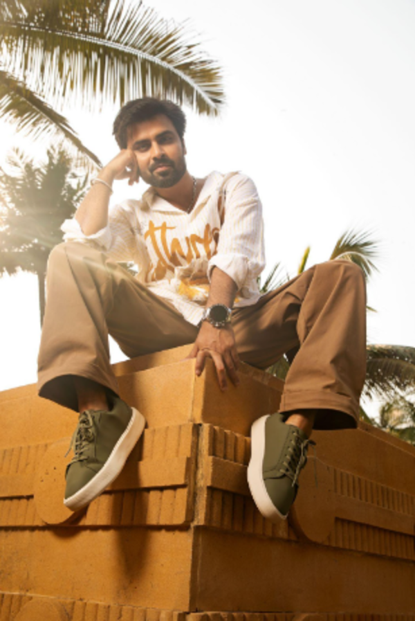 Guess what’s common between Jitendra Kumar, Amol Parashar, and Rajpal ...