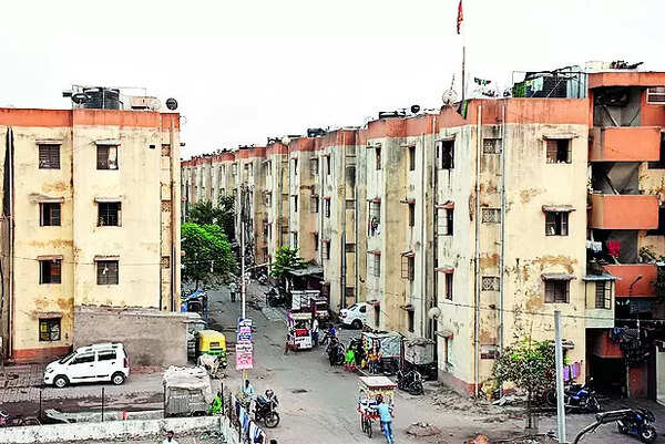 Battles rage across Gaza Strip as Palestinians say death toll passes 25,000