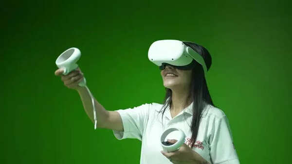 Shoolini redefines tech education with AI & industry tie-ups - Times of India