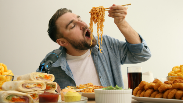 Food influencer dies live on camera due to overeating - Times of India