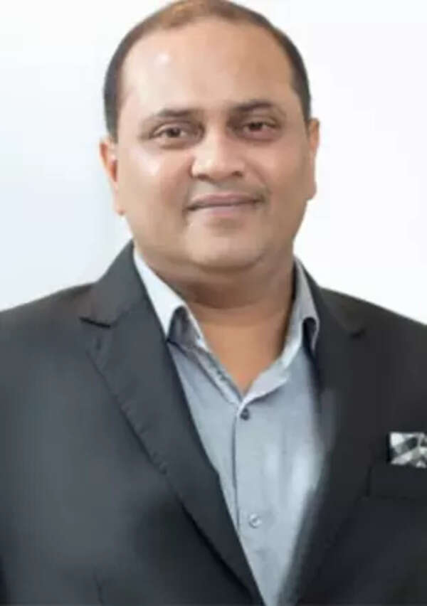 Pechi Movie Review: Visually striking, narratively weak