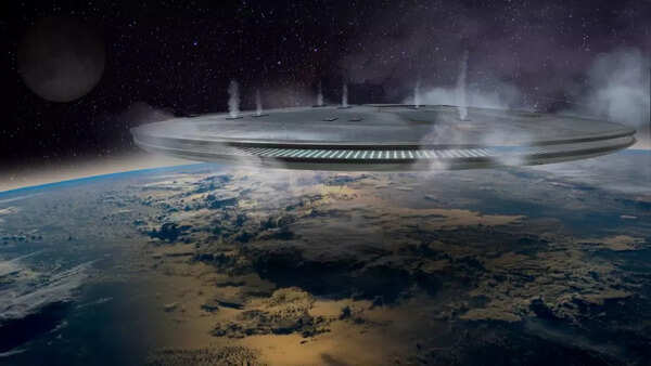 Baby Reindeer Trailer: Jessica Gunning And Richard Gadd Starrer Baby ...