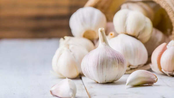 7 reasons to include Garlic water in your morning routine - Times of India