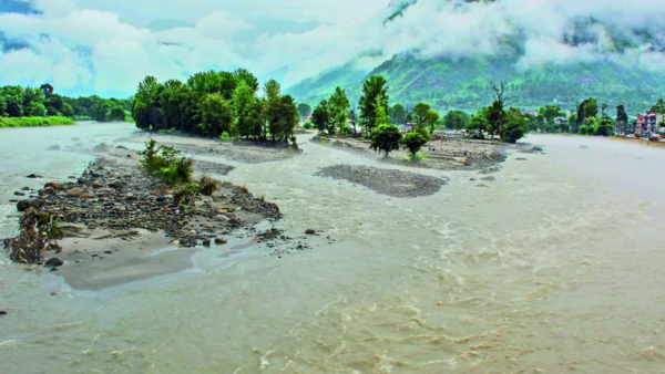 Himachal flood fury: Massive destruction in Manali due to flash floods, roads collapse, bridges ...
