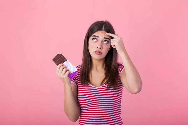 Myth or reality: Does eating junk food cause pimples? - Times of India