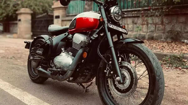 2024 Jawa 350 First look! Walkaround| TOI Auto