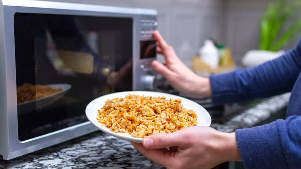 Microwave Ovens Bacteria: Microwave ovens contain over 100 harmful ...