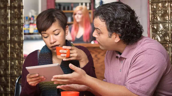 How to deal with a partner who does not listen - Times of India