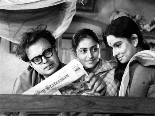 Satyajit Ray's film Mahanagar returns to Indian screens | Bengali Movie ...