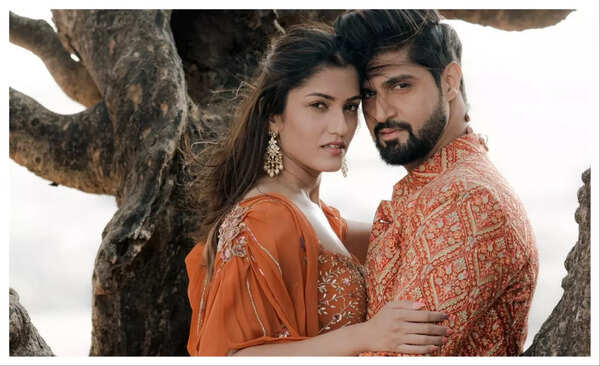 'Murshid' Trailer: Kay Kay Menon and Tanuj Virwani starrer 'Murshid ...