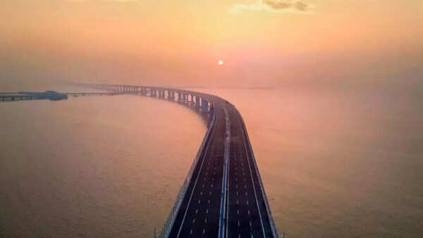Riveting night view of India’s longest Sea bridge in Mumbai, ‘Atal Setu’