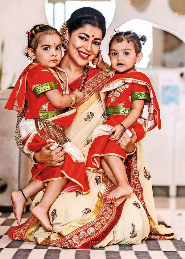 Debina Bonnerjee sparkles the ramp with her daughters, caught attention ...