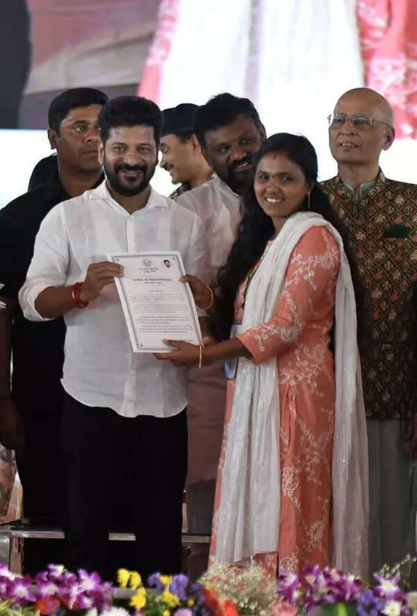 Telangana minister Malla Reddy sparks controversy with his shocking ...