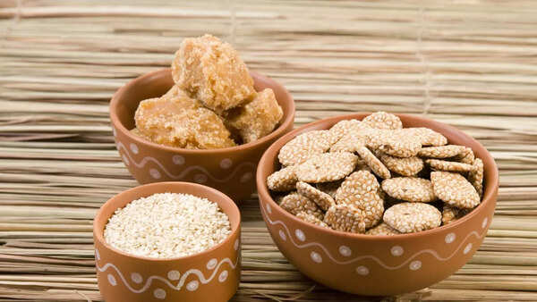 Sesame Seeds-Jaggery Benefits: What happens when you eat sesame seeds ...
