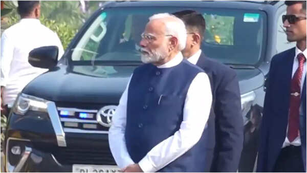 Hockey Team In Splits After PM Modi's This Demand From Sreejesh | Full ...