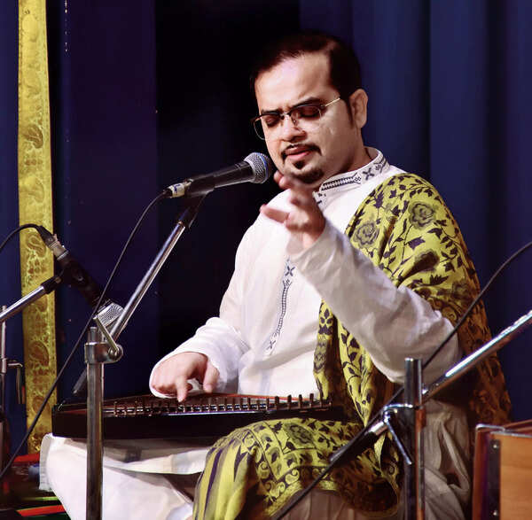 Alexander Er Pisi - Official Trailer